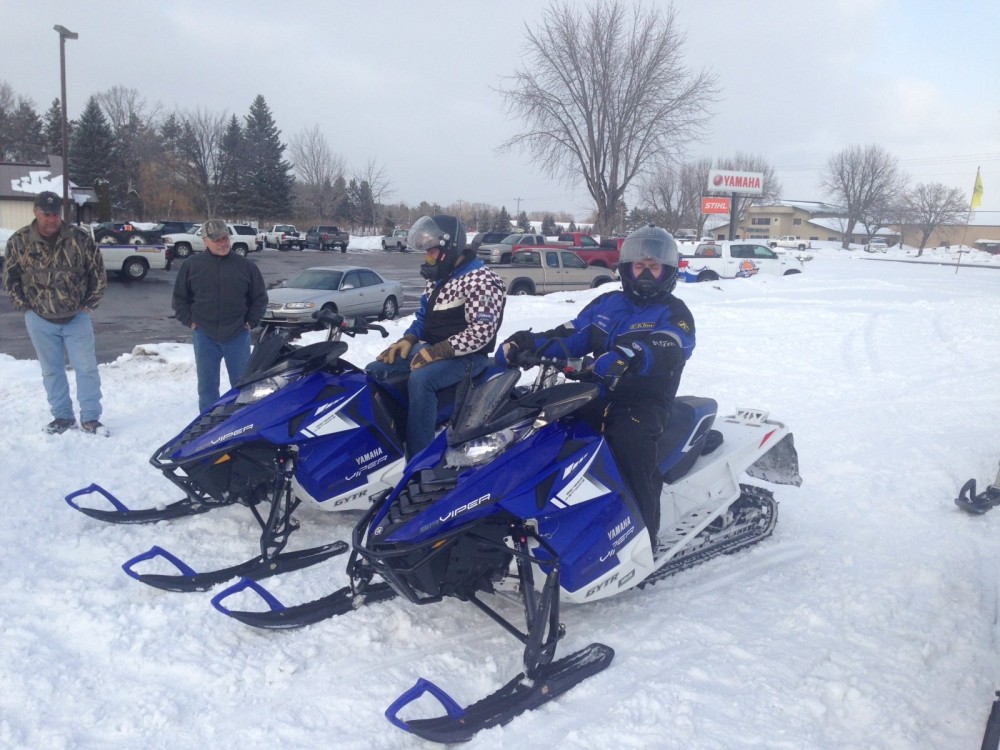 MaxSled First Impressions - 2014 Yamaha SR Viper - MaxSled.com ...